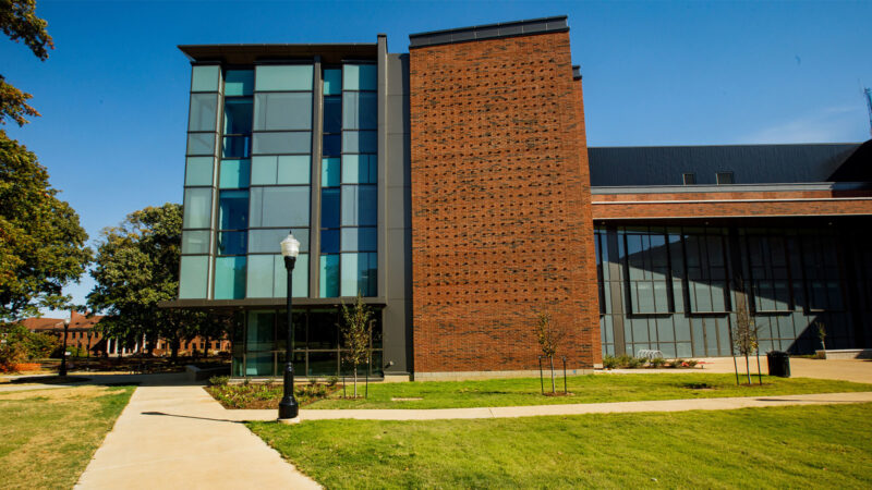 New Engineering Building to Be Named After Bill and Carol Latimer, UT ...